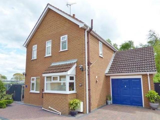 3 bedroom detached house for sale in Crosslands Donington Spalding PE11