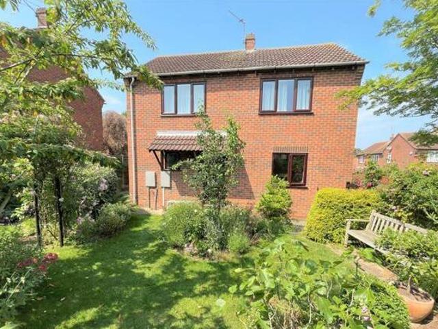 3 Bedroom Detached House For Sale In Cropwell Butler