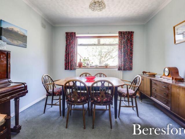 3 bedroom detached house for sale in Crow Green Road, Pilgrims Hatch, CM15