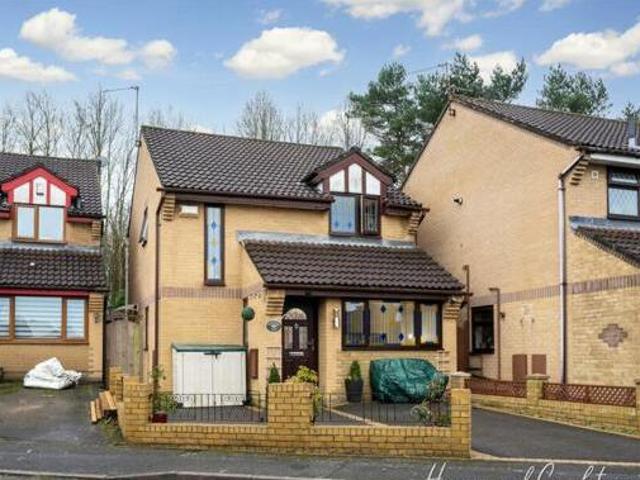 3 Bedroom Detached House For Sale In Culverhouse Cross