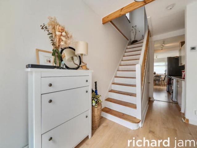 3 bedroom detached house for sale in Cumberland Road, Old Walcot, Swindon, SN3