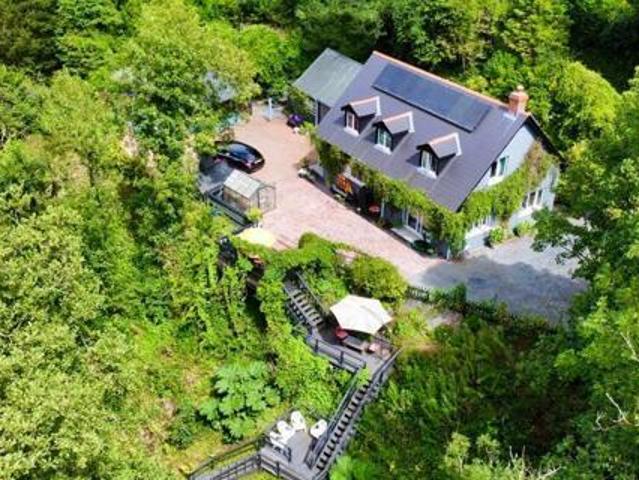 3 Bedroom Detached House For Sale In Cwmfelin Boeth