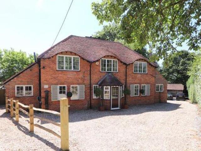 3 Bedroom Detached House For Sale In Ampfield, Romsey