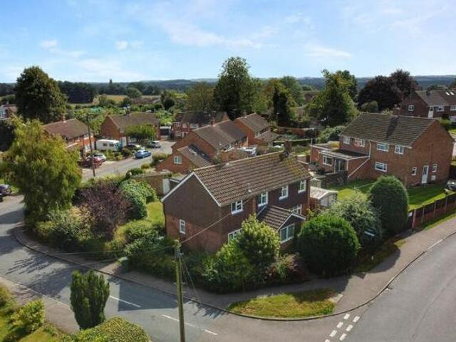 3 Bedroom Detached House For Sale In Ampthill, Bedfordshire