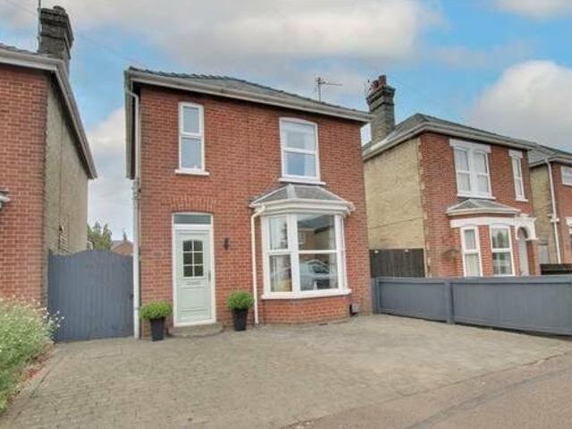 3 bedroom detached house for sale in Acacia Grove March PE15