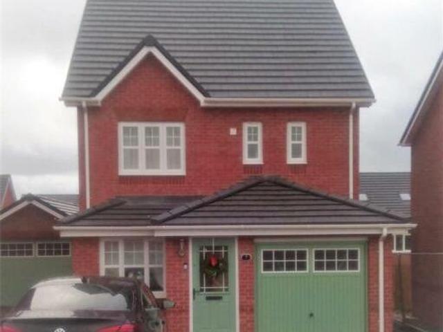 3 Bedroom Detached House For Sale In Aintree Park, Aintree Village