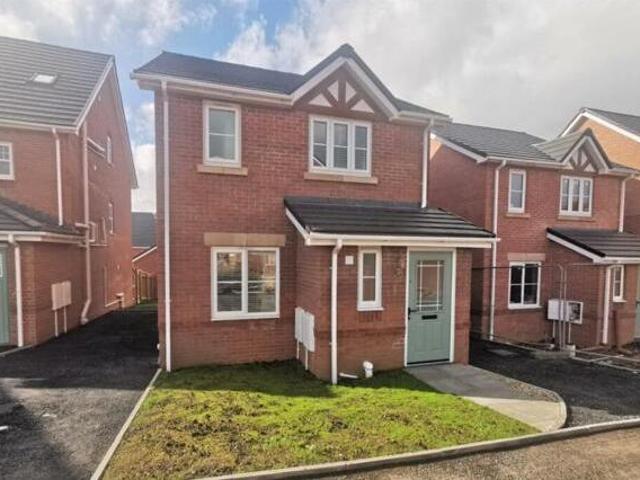 3 Bedroom Detached House For Sale In Aintree Park, Aintree Village