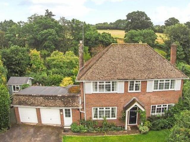 3 Bedroom Detached House For Sale In Alton, Hampshire