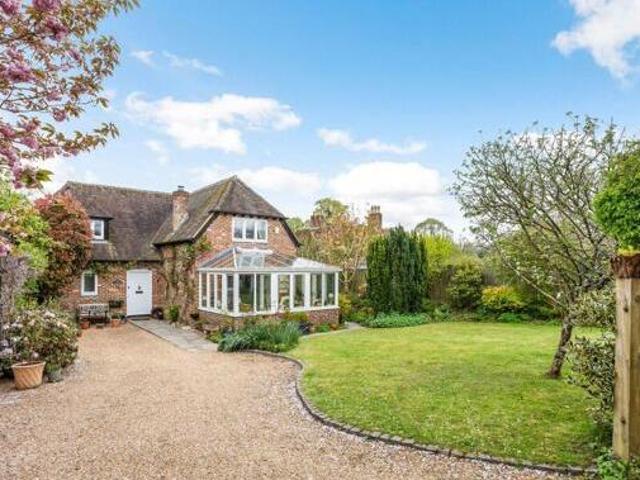 3 Bedroom Detached House For Sale In Alton, Hampshire