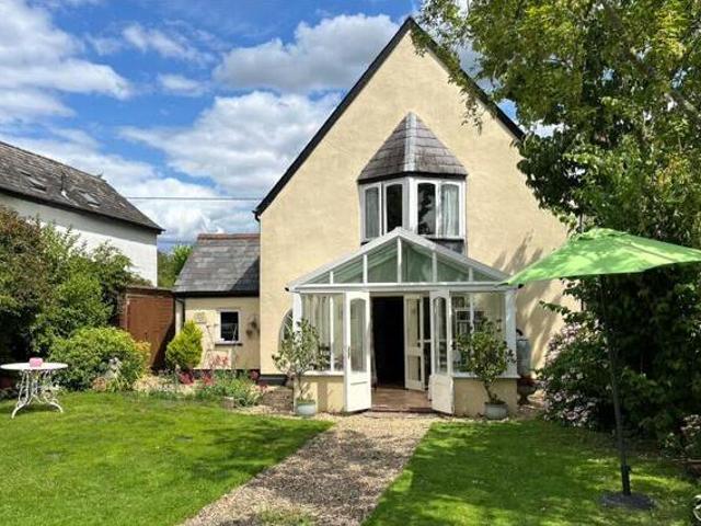 3 Bedroom Detached House For Sale In Alton, Hampshire