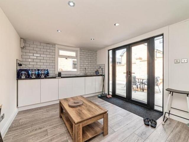 3 bedroom detached house for sale in Albatross Way, BASINGSTOKE, RG23