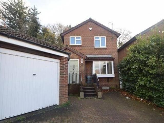 3 bedroom detached house for sale in Aldington Close Walderslade Chatham ME5 ME5