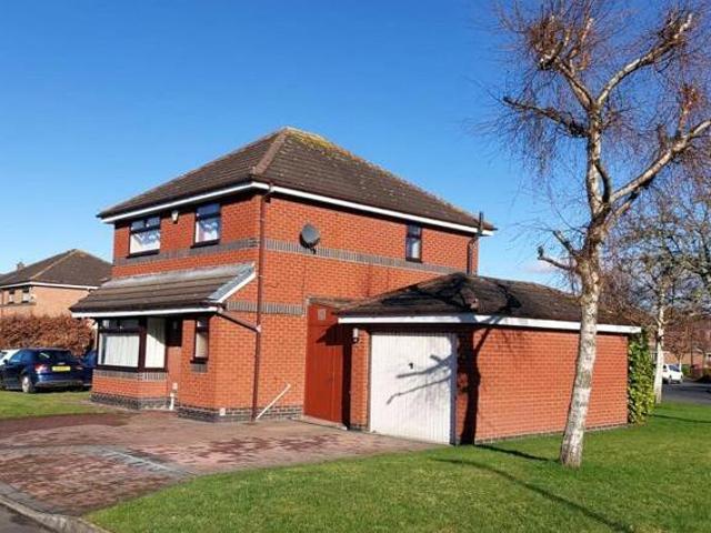 3 Bedroom Detached House For Sale In Allerton, Merseyside