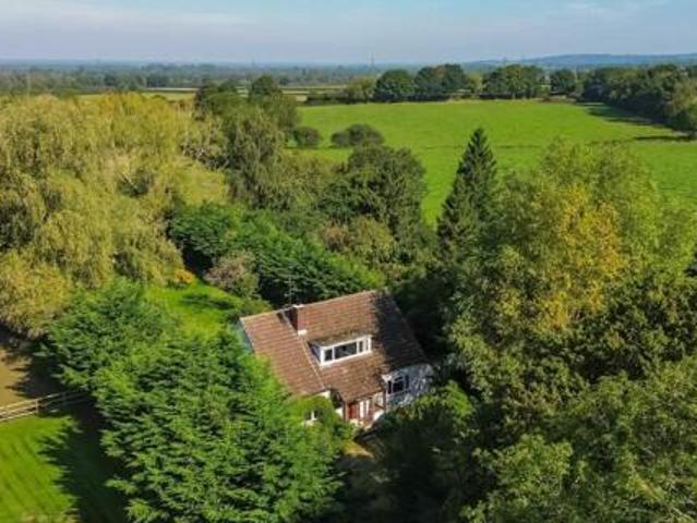 3 Bedroom Detached House For Sale In Appleton
