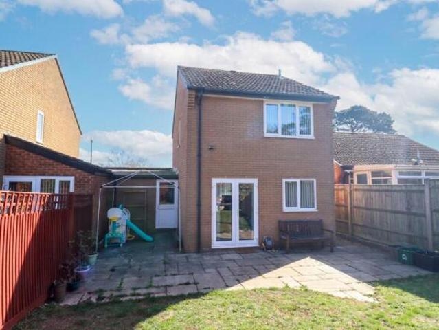 3 bedroom detached house for sale in Arun Road, West End, SO18