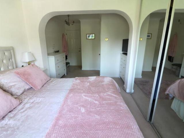 3 bedroom detached house for sale in Arbour Close, Barton Hills, Luton, LU3 4AQ, LU3