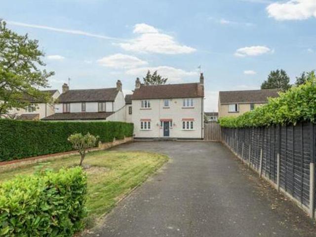 3 Bedroom Detached House For Sale In Arlesey