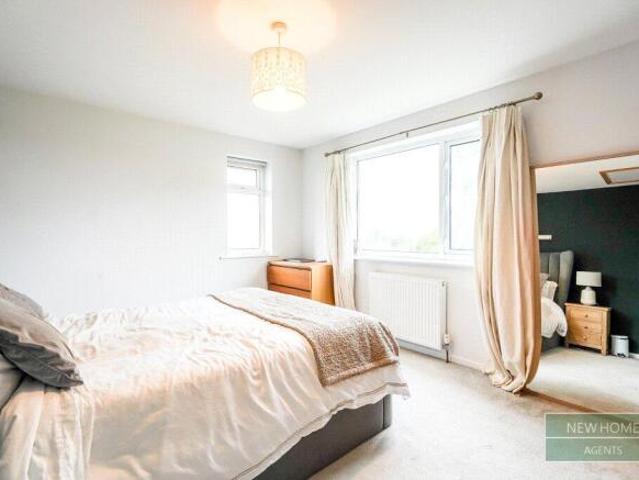 3 bedroom detached house for sale in Ash Hill Drive, Leeds, West Yorkshire, LS17