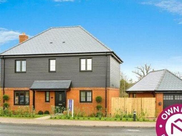3 Bedroom Detached House For Sale In Ashford Hill