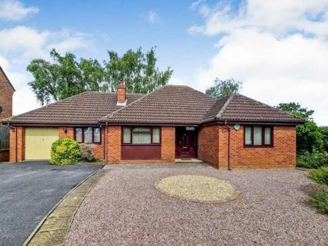 3 Bedroom Detached House For Sale In Ashleworth