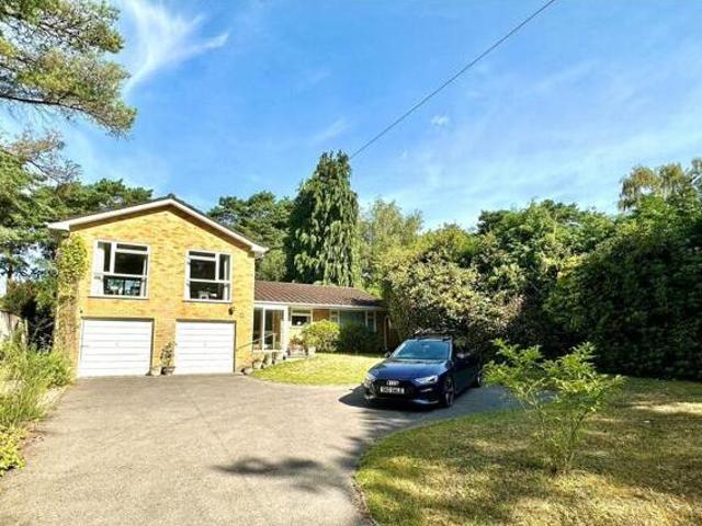 3 Bedroom Detached House For Sale In Ashley Heath, Ringwood
