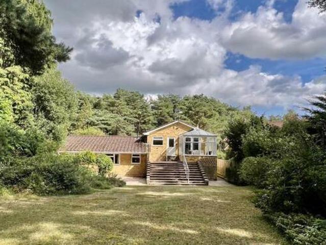 3 Bedroom Detached House For Sale In Ashley Heath