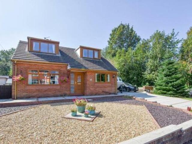 3 Bedroom Detached House For Sale In Atherton