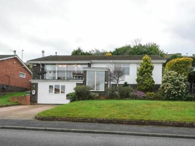3 Bedroom Detached House For Sale In Axwell Park