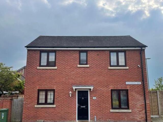 3 Bedroom Detached House For Sale In Aylesbury