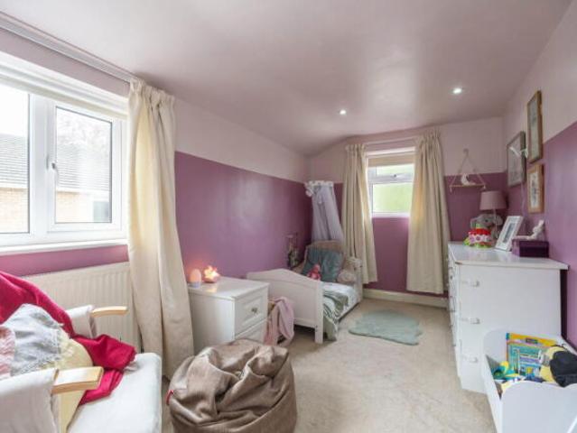 3 bedroom detached house for sale in Bouncers Lane, Cheltenham, GL52 5JW, GL52