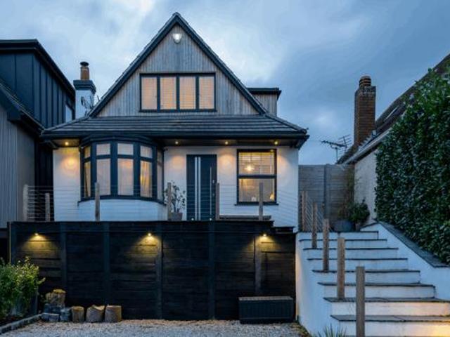 3 Bedroom Detached House For Sale In Bournemouth