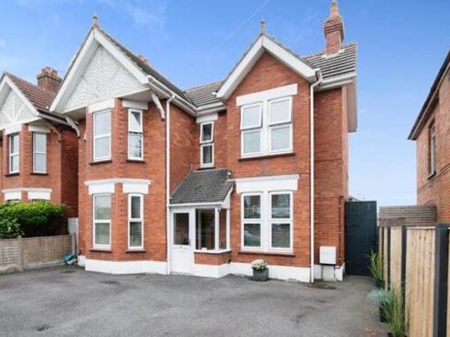 3 Bedroom Detached House For Sale In Bournemouth