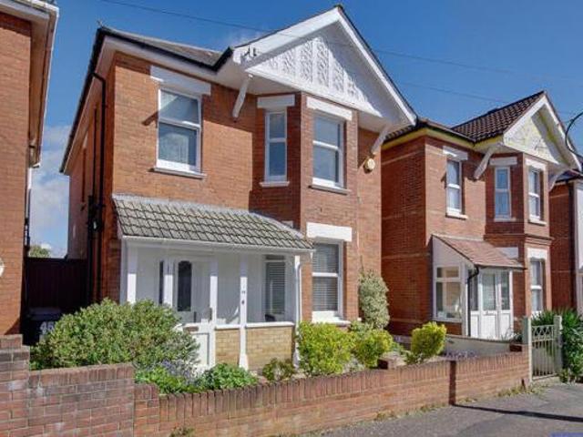 3 Bedroom Detached House For Sale In Bournemouth