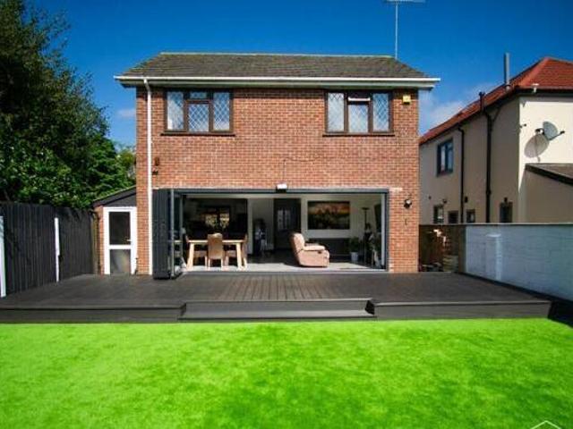 3 Bedroom Detached House For Sale In Bournemouth, Dorset