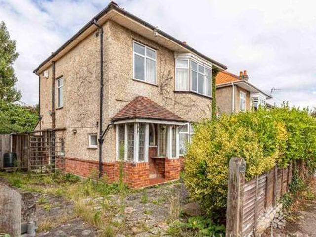 3 Bedroom Detached House For Sale In Bournemouth, Dorset