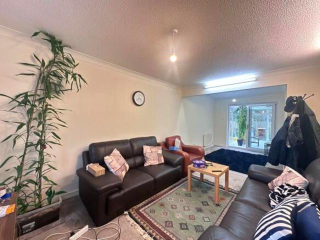 3 bedroom detached house for sale in Bowhouse Drive, Glasgow, G45