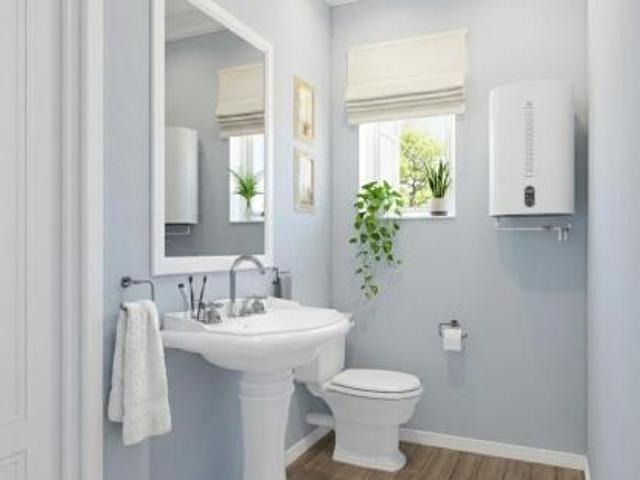 3 bedroom detached house for sale in Bolsover Road, Eastbourne, BN20