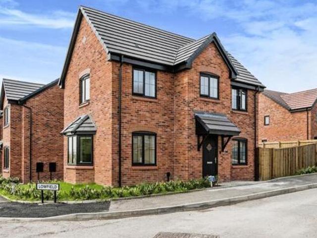 3 Bedroom Detached House For Sale In Bolton, Greater Manchester