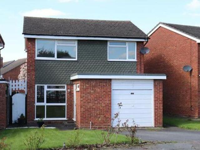 3 Bedroom Detached House For Sale In Bonehill