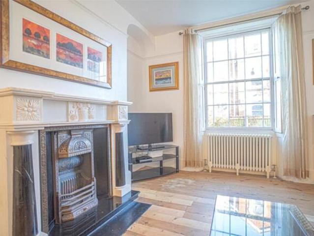 3 bedroom detached house for sale in Bath Road, Old Town, Swindon, Wiltshire, SN1