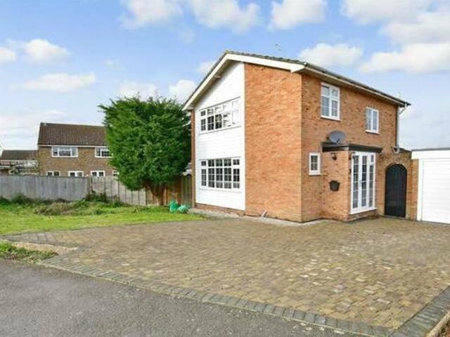3 bedroom detached house for sale in Bathurst Road Staplehurst Kent Kent TN12