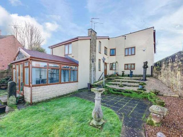 3 bedroom detached house for sale in Bawtry Road Bramley Rotherham S66
