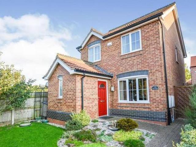 3 bedroom detached house for sale in Bayleaf Lane BartonUponHumber DN18
