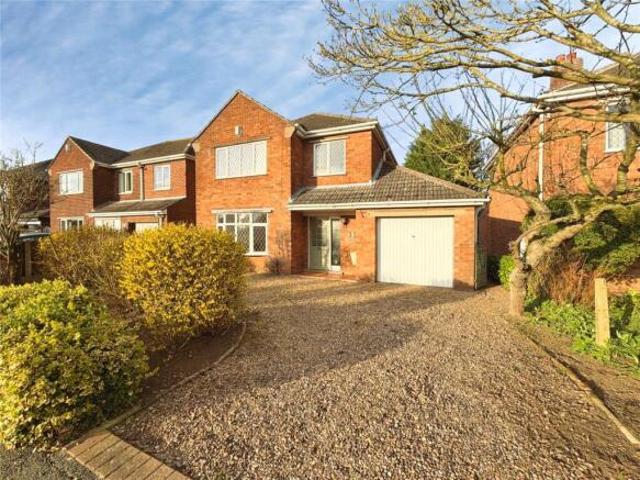 3 bedroom detached house for sale in Baildon Crescent, North Hykeham, Lincoln, Lincolnshire, LN6