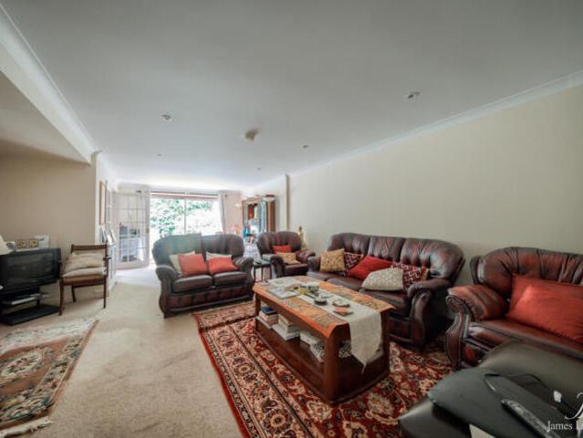 3 bedroom detached house for sale in Balcaskie Close, Edgbaston, Birmingham, B15