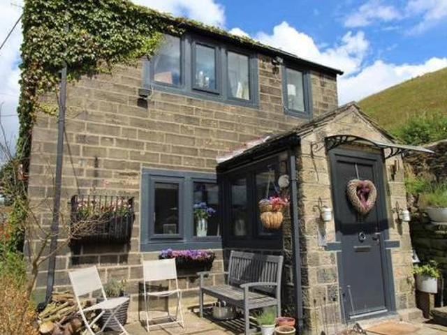 3 bedroom detached house for sale in Bank Oxenhope Keighley BD22 BD22