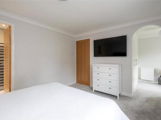 4 bedroom detached house for sale in Bankfield, Bardsey, LS17