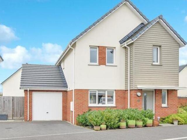 3 Bedroom Detached House For Sale In Barnstaple, Devon