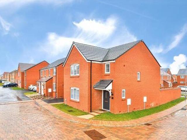 3 Bedroom Detached House For Sale In Barton Seagrave, Northamptonshire