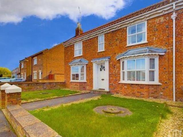 3 Bedroom Detached House For Sale In Barton upon humber, North Lincolnshire